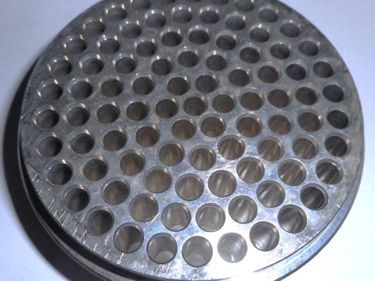 Cleaning Breaker Plates | Carolina Filters